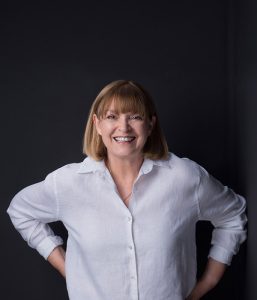 About Fiona - Fiona McIntosh